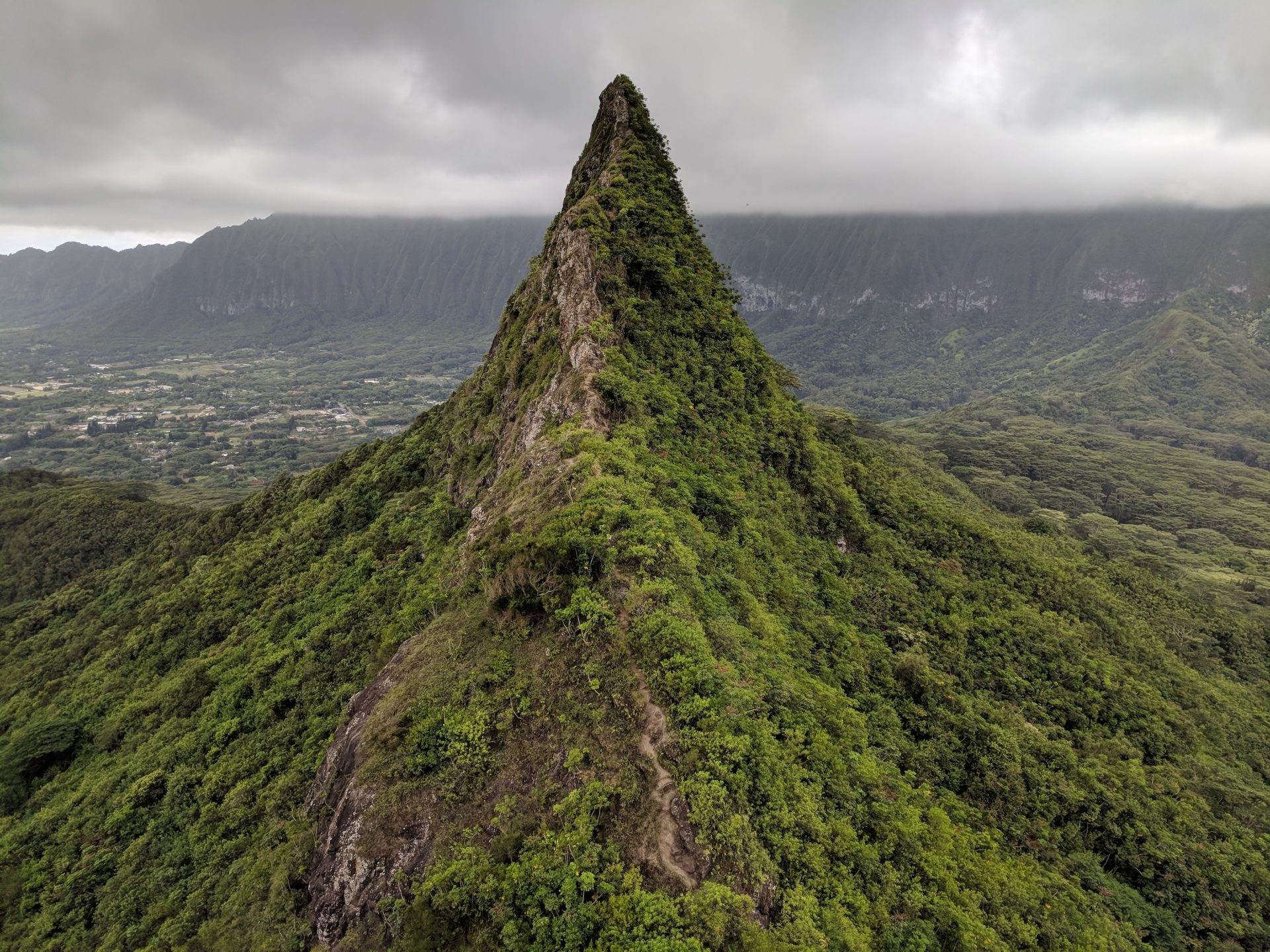 Hike Guide: Olomana 3 Peaks, Oahu, Hawaii - The Smart Route