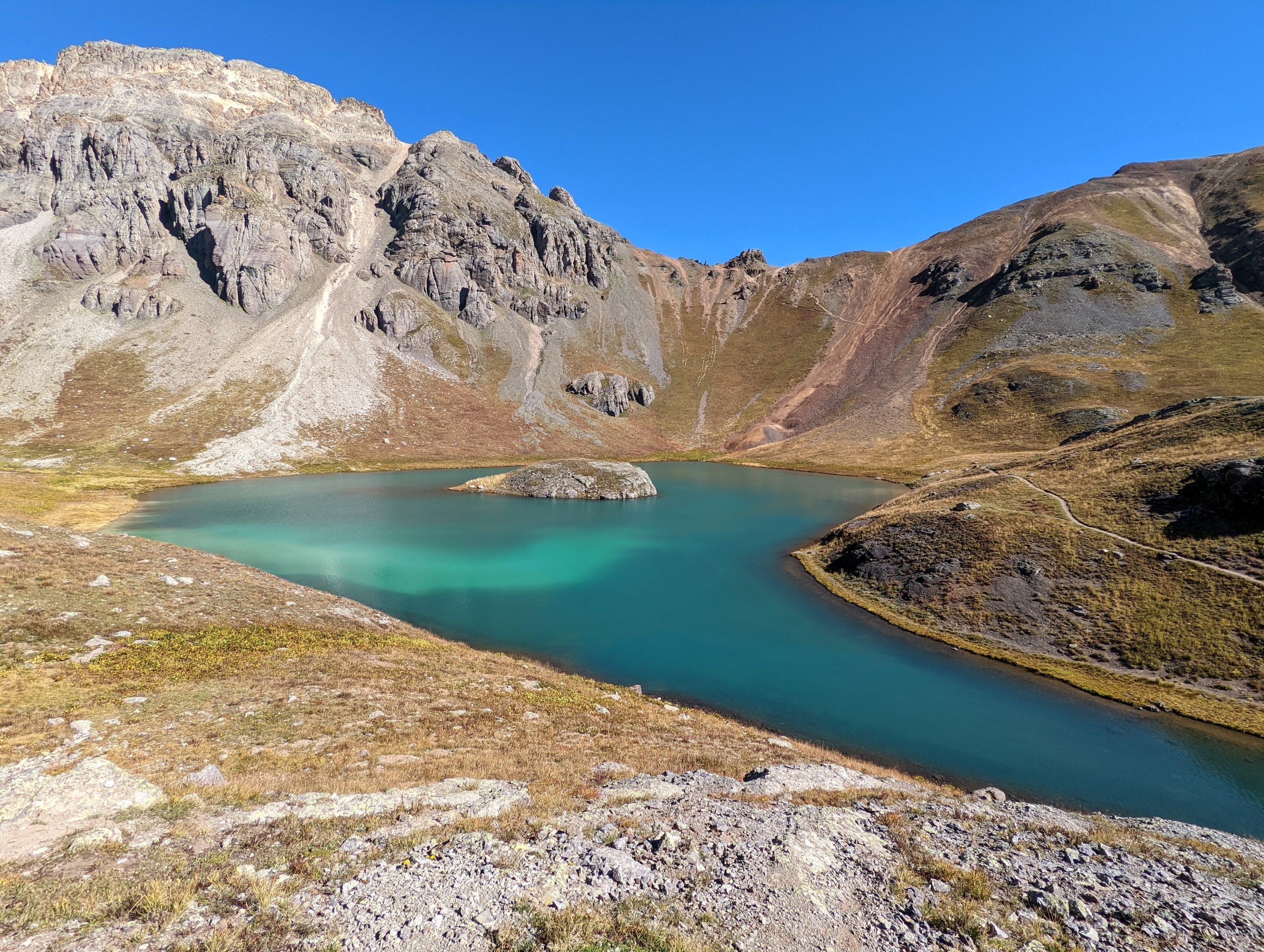 Hike Guide for Ice Lake and Island Lake